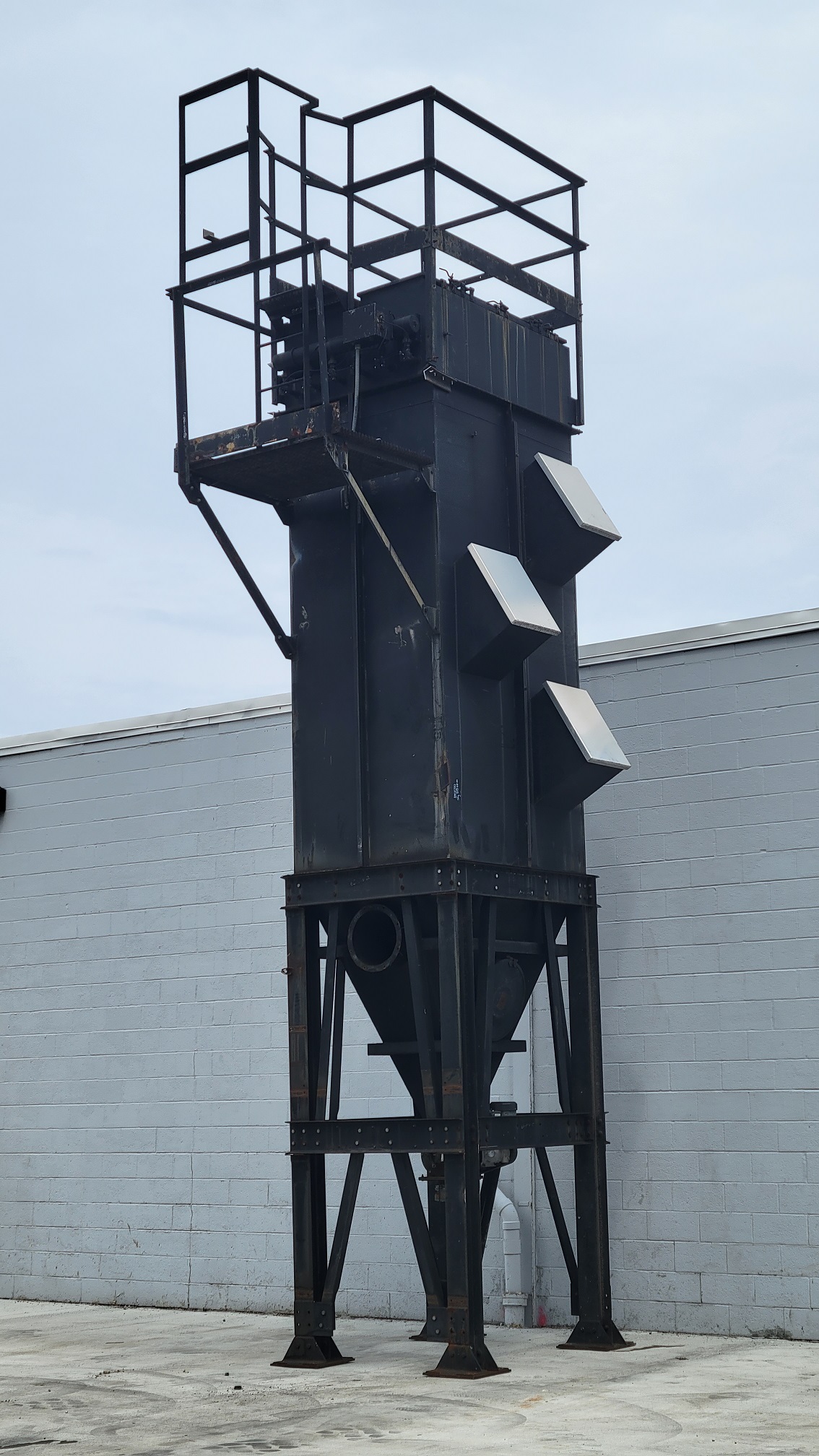 7,000 CFM - Baghouse Dust Collector System