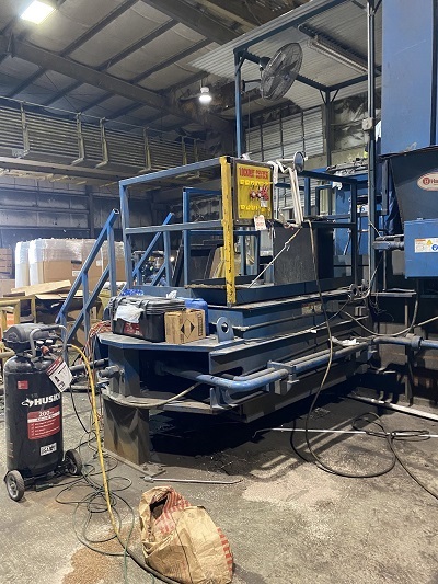 HARRIS BADGER 2-Ram Baler 125 HP