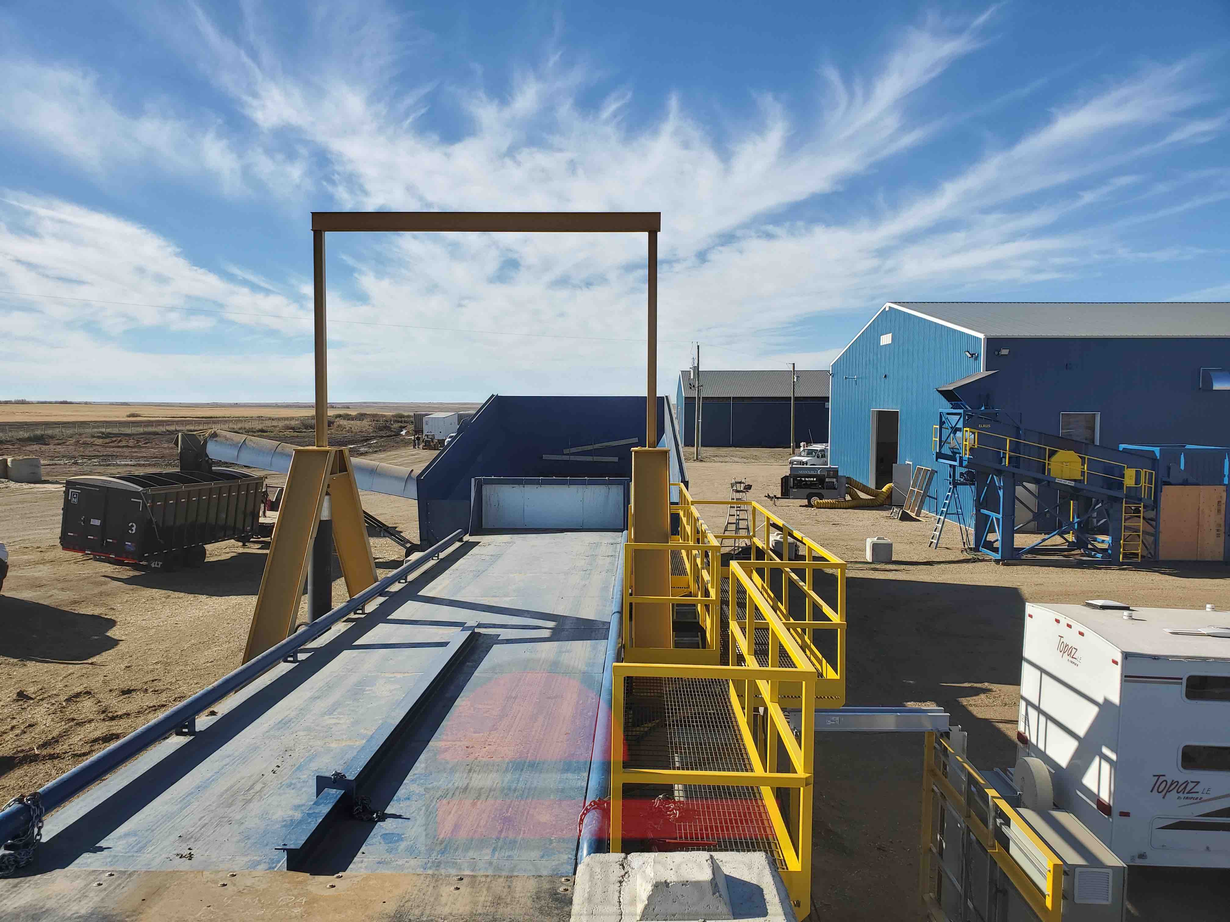 Stationary Chip Dumper Unloads 53’ Trailers