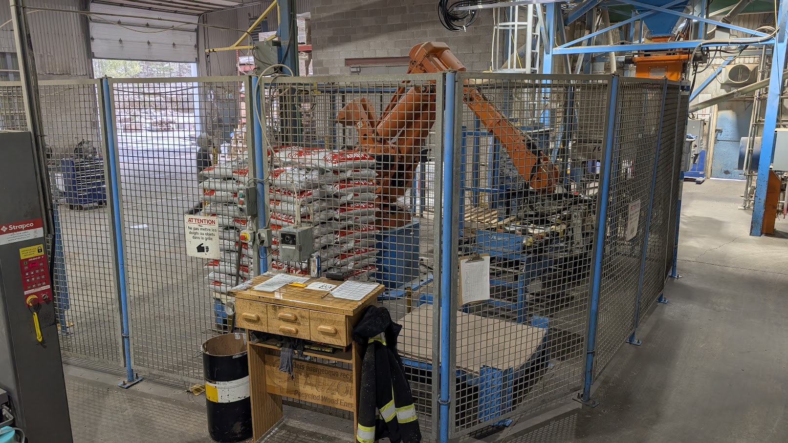 HAMER 2040 Bagging FFS with Palletizes Robotic complete System