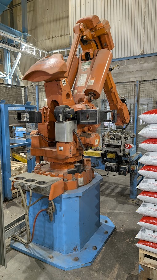 HAMER 2040 Bagging FFS with Palletizes Robotic complete System